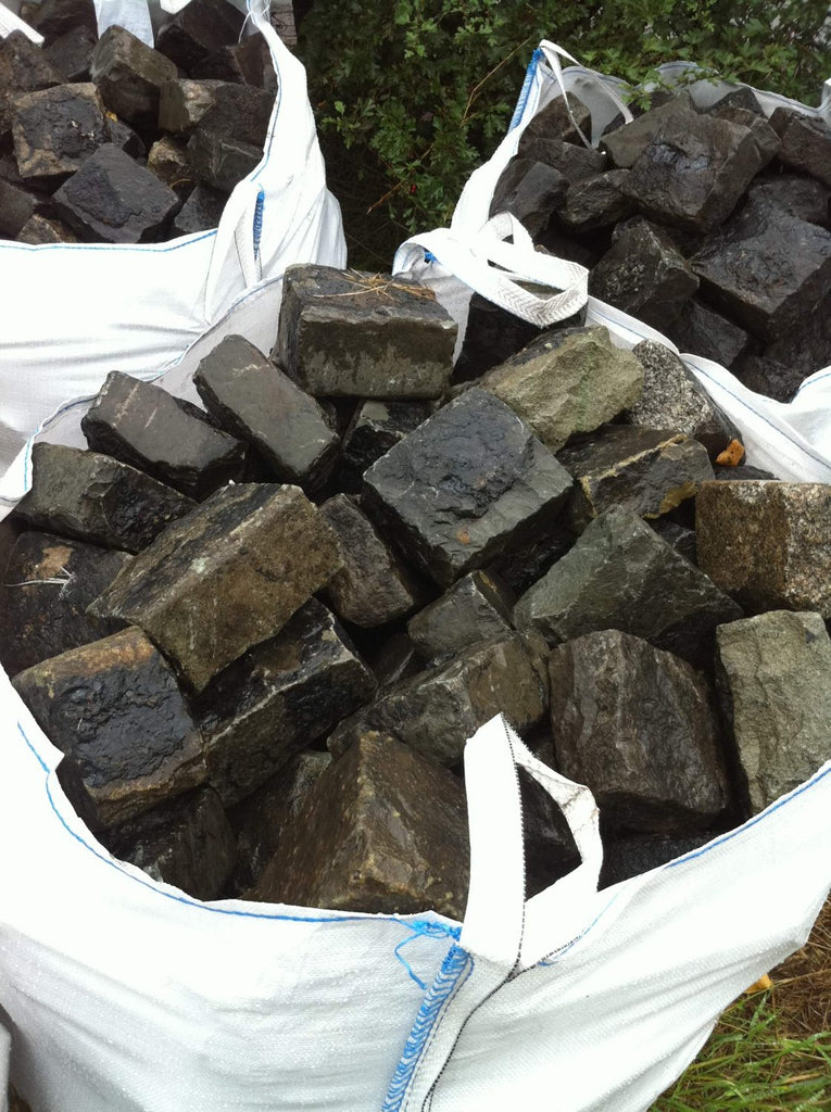 Reclaimed Yorkstone Cobbles – Henry William